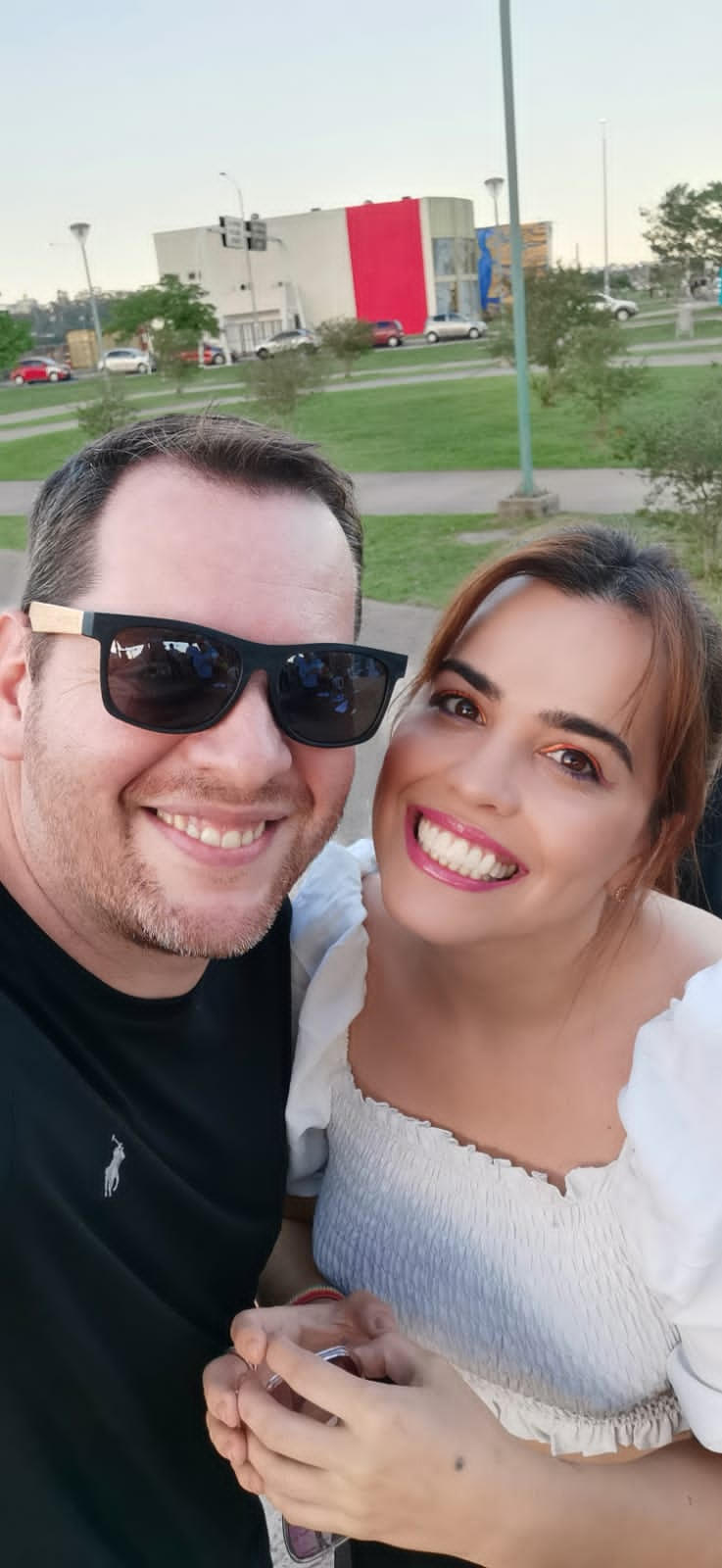 Meli Hicks y Aldo Franco preparan una canción - Te Cuento Paraguay